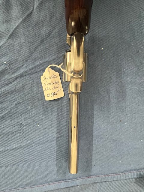 Smith & Wesson Model 686 .357 Mag, Stainless Steel 6″ barrel, Excellent ...